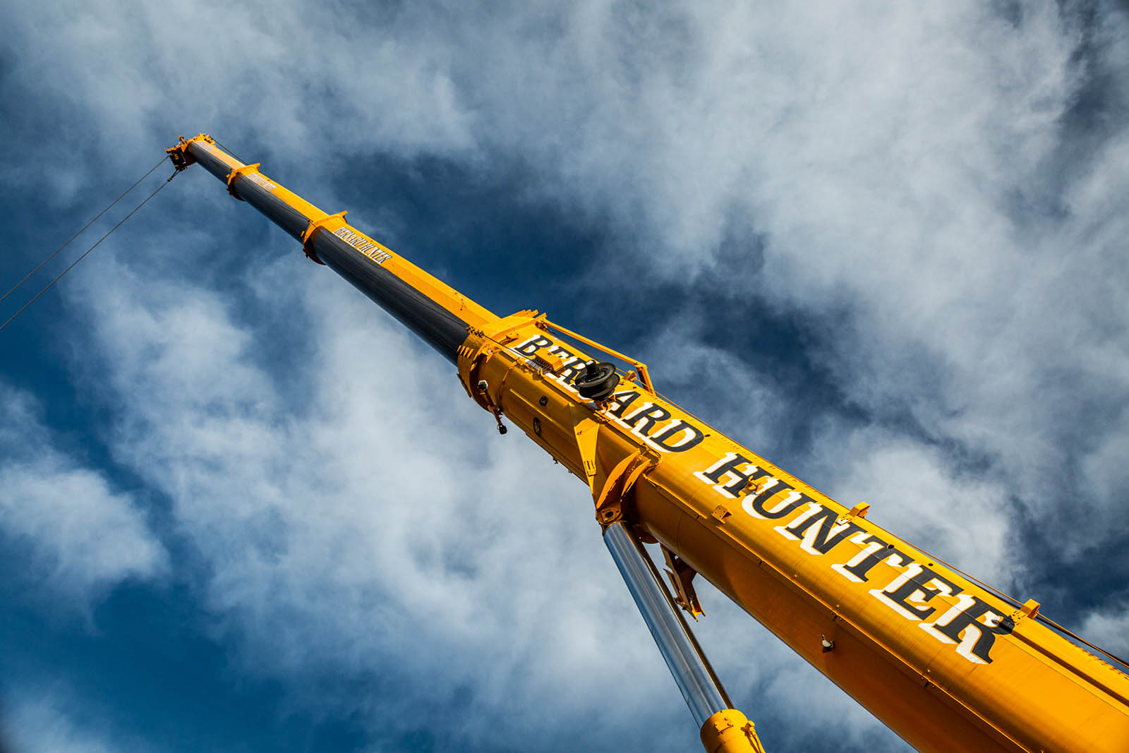 Glass Lifting - Bernard Hunter Cranes